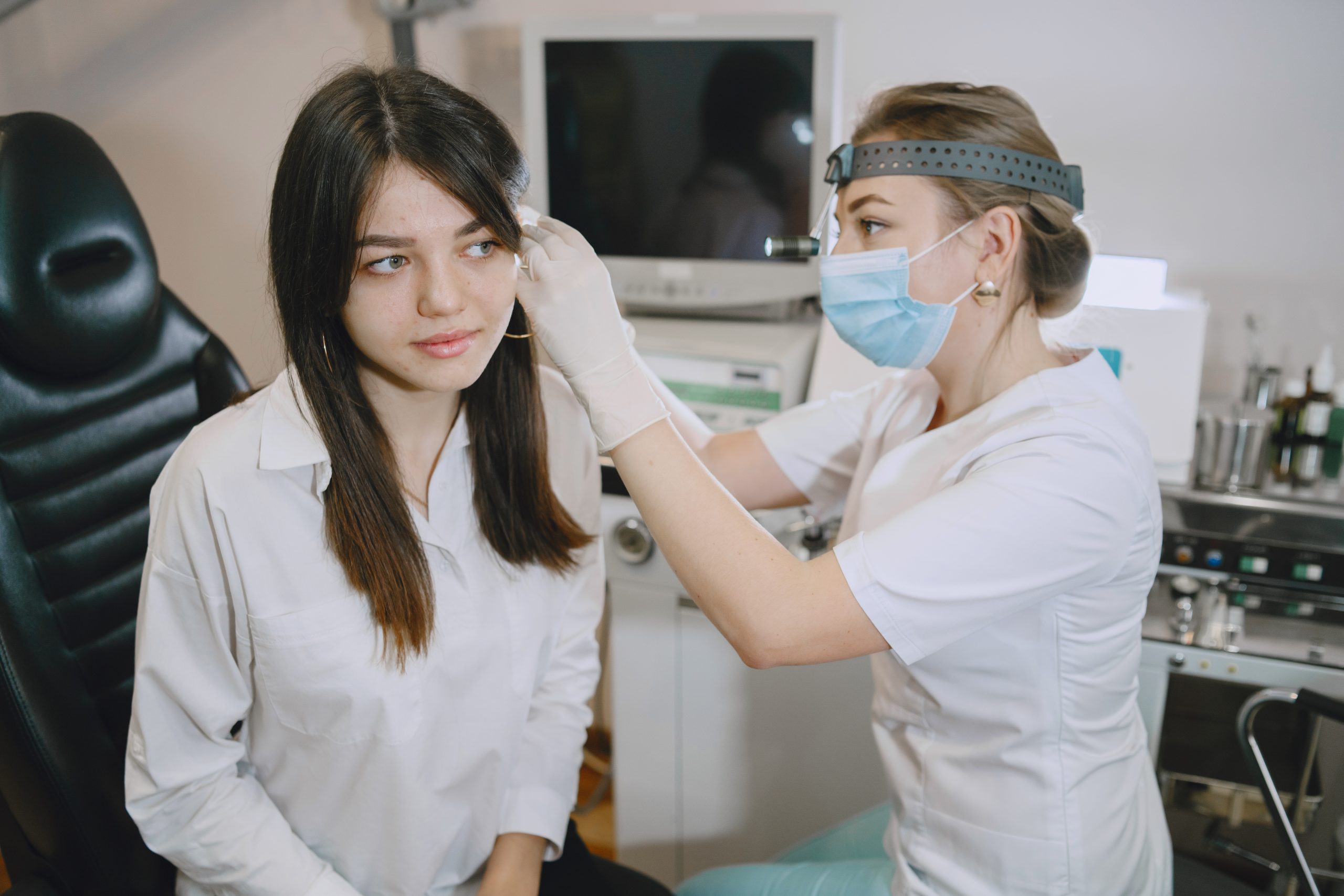 AI for Doctor Engagement on Otolaryngologist (ENT) - Pixika AI - Products